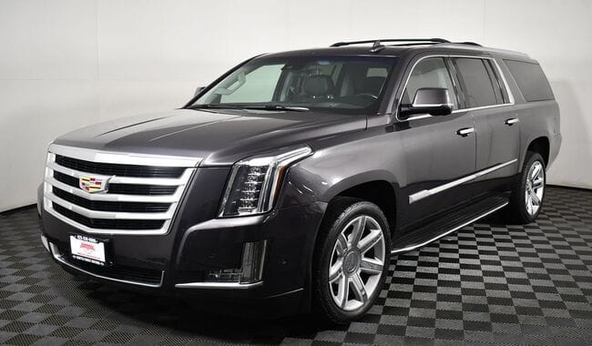 Cadillac Escalade Tipe Mobil SUV Premium Dengan Ukuran Besar
